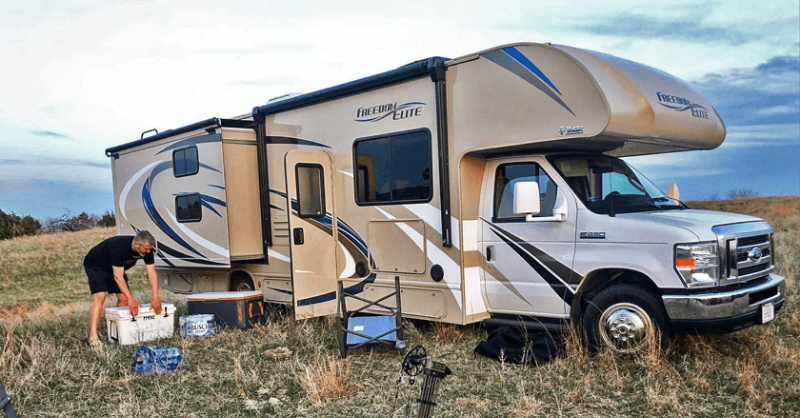 Top 5 Reasons To Hunt From An RV | RVIA