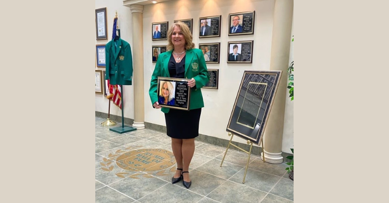 Go RVing’s Karen Redfern Inducted Into The RV/MH Hall Of Fame | RVIA