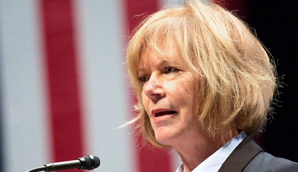 Minnesota Senator Tina Smith Joins The Senate RV Caucus | RVIA