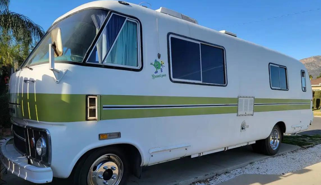 This Streamline RV Was Designed By The Man Who Coined The Term ...